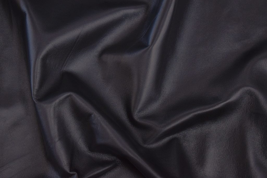 Lambskin Archives | Montana Leather Company